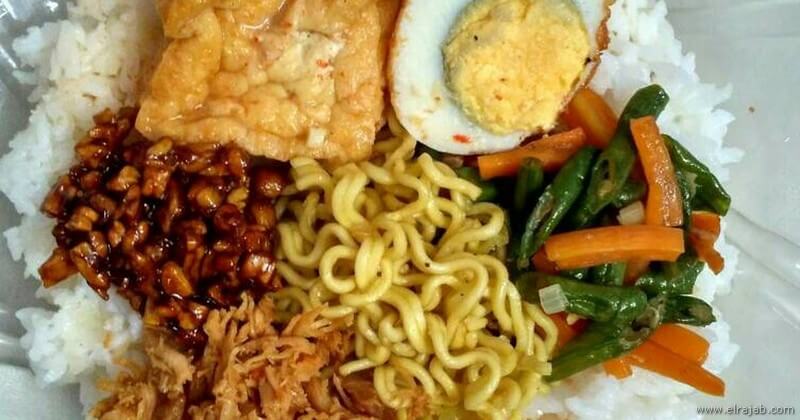 57 Makanan Khas Bali yang Populer dengan Cita Rasa Tiada Dua!